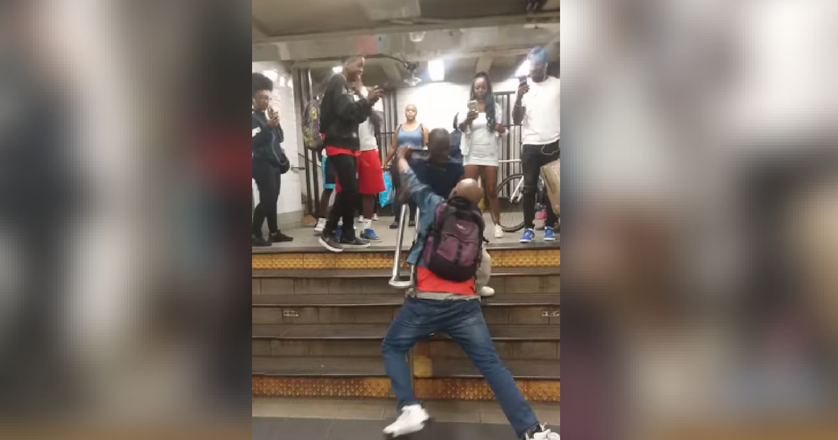 Another Day in NYC: Watch Spectators Fail To Break Up Vicious Subway Brawl