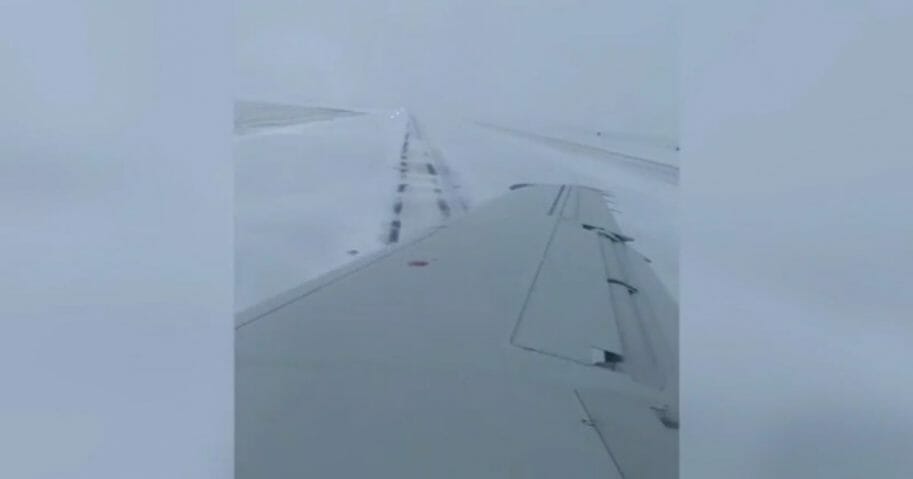 Video Shows Plane Skid Off Chicago O'Hare Runway as Snow Piles Up