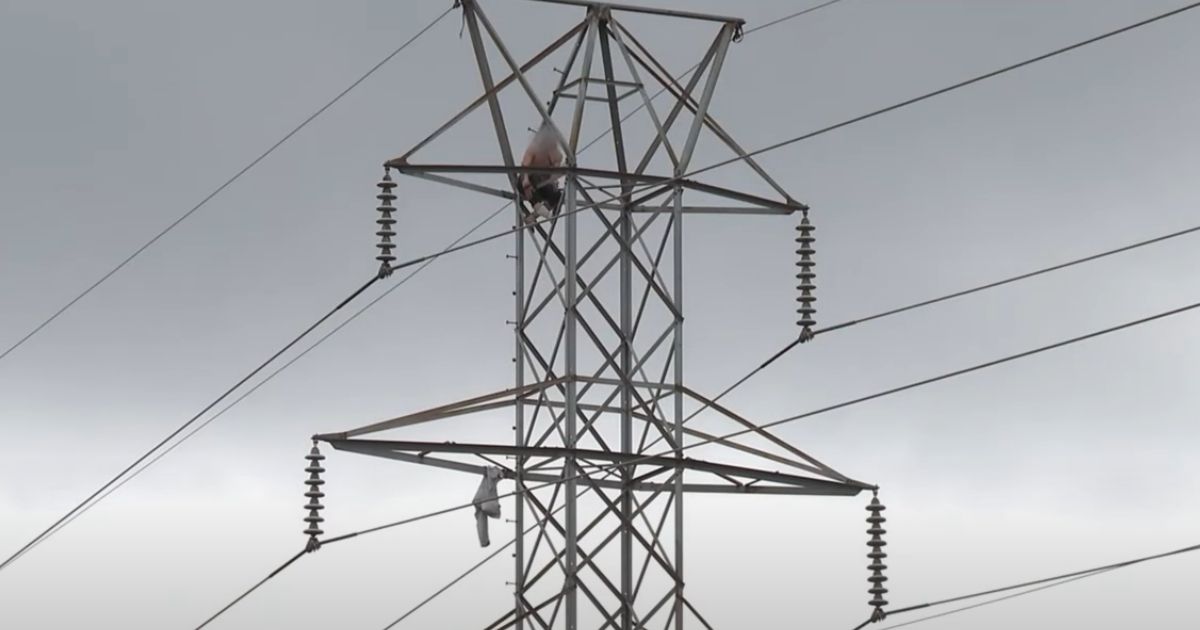Man Causes Major Power Outage After Climbing Deadly Electrical Tower