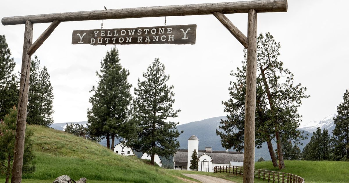 Couple's Romance from 'Yellowstone' Spills Off the Set as the Two ...