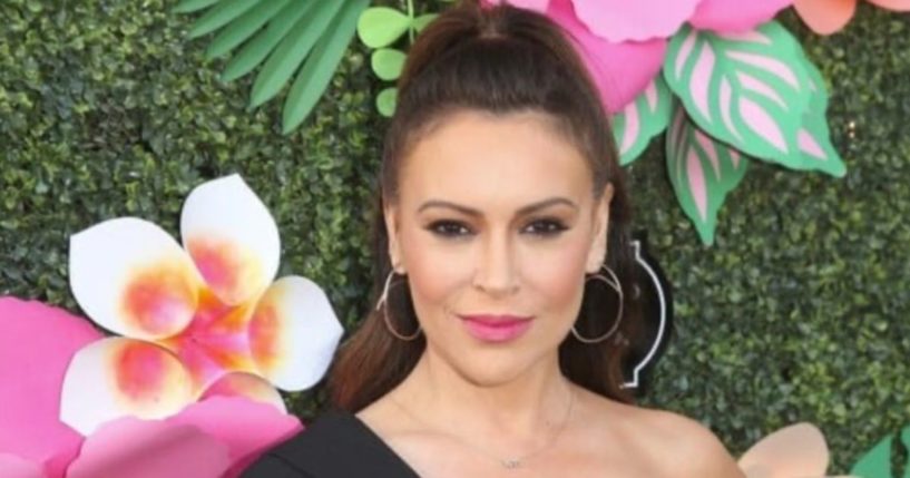 People Instantly See the Problem When Alyssa Milano Posts a Photo of ...